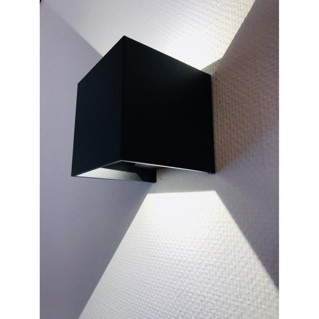 Wandlamp Kubus 2700 k Zwart 6w Led Dimbaar kopen? Groot assortiment!